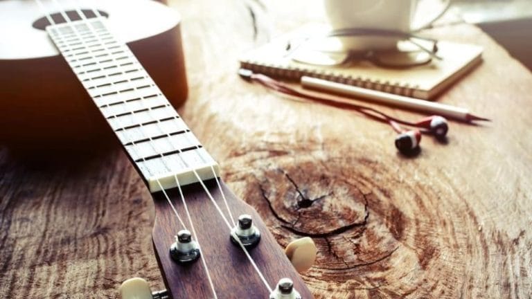 Understanding Ukulele Fretboards: A Beginner’s Guide